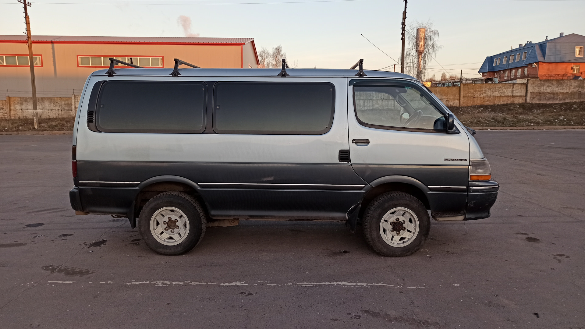 Toyota HiAce (H100) 2.8 дизельный 1990 | Super Custom на DRIVE2