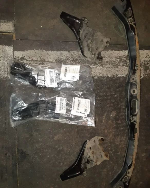 Комплект креплений переднего бампера на Prado 150 на Toyota Land ...