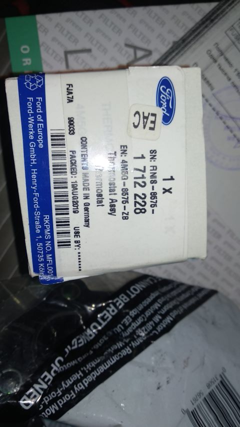 1712228 Термостат / C-Max, Fiesta, Focus-I/II/III, Fusion, Mondeo-IV ...