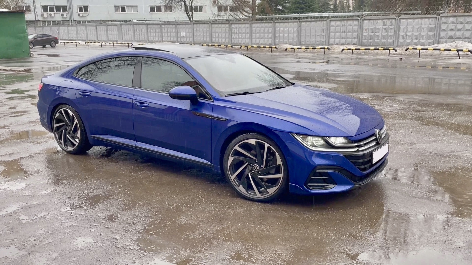 Volkswagen Arteon 2.0 дизельный 2022 | R-Line Lapiz Blue на DRIVE2