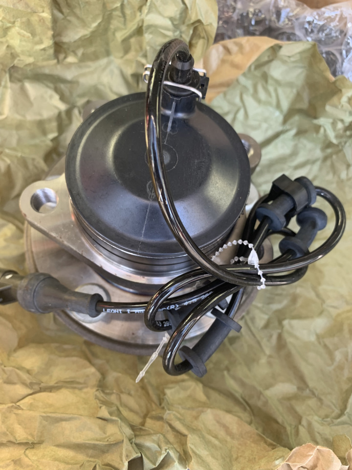 XR855936 СТУПИЦА И ПОДШИПНИК Jaguar Land Rover | Запчасти на DRIVE2