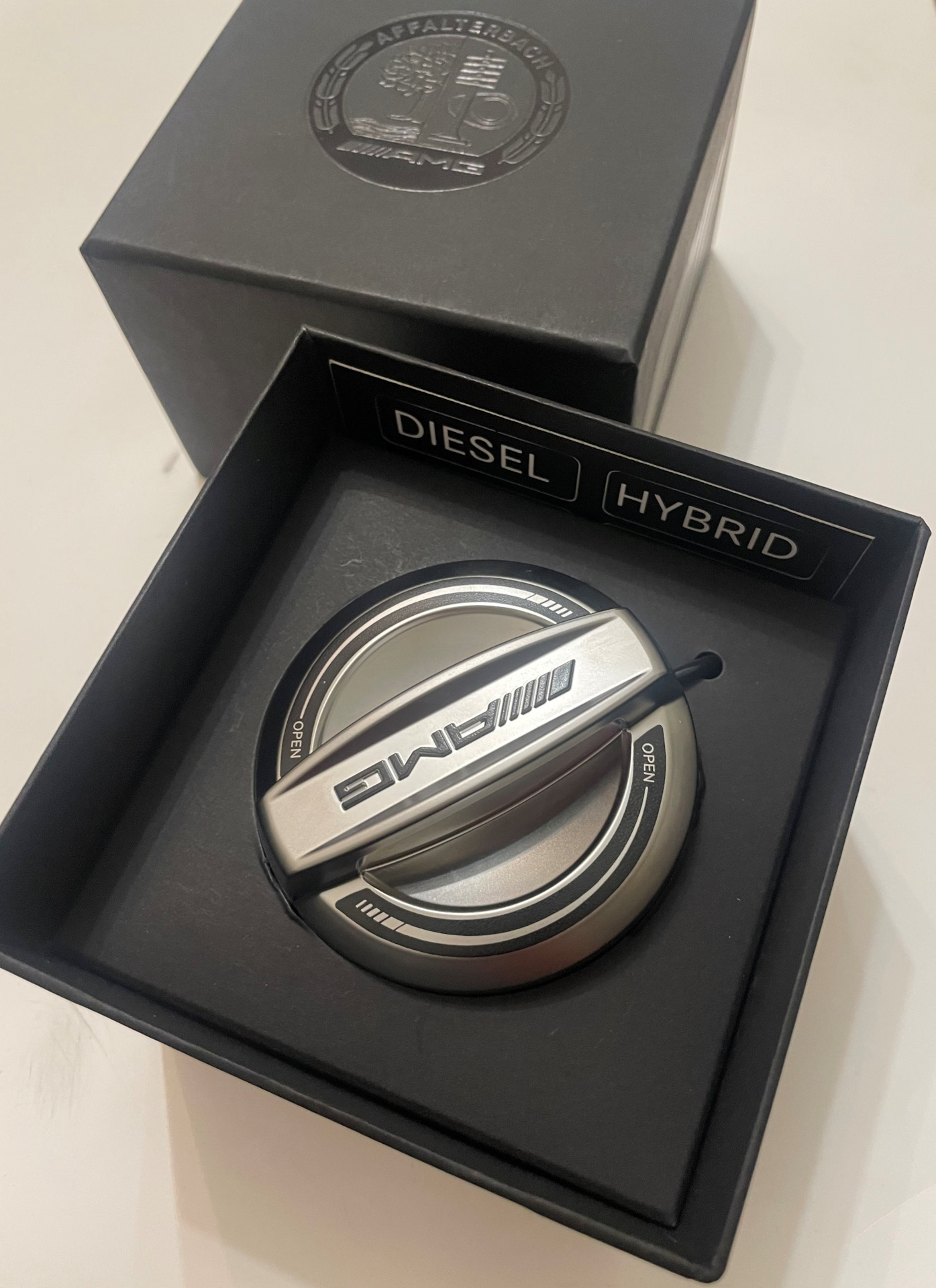 Крышка топливного бака AMG — Mercedes-Benz C-Class (W204), 3,5 л, 2011 ...