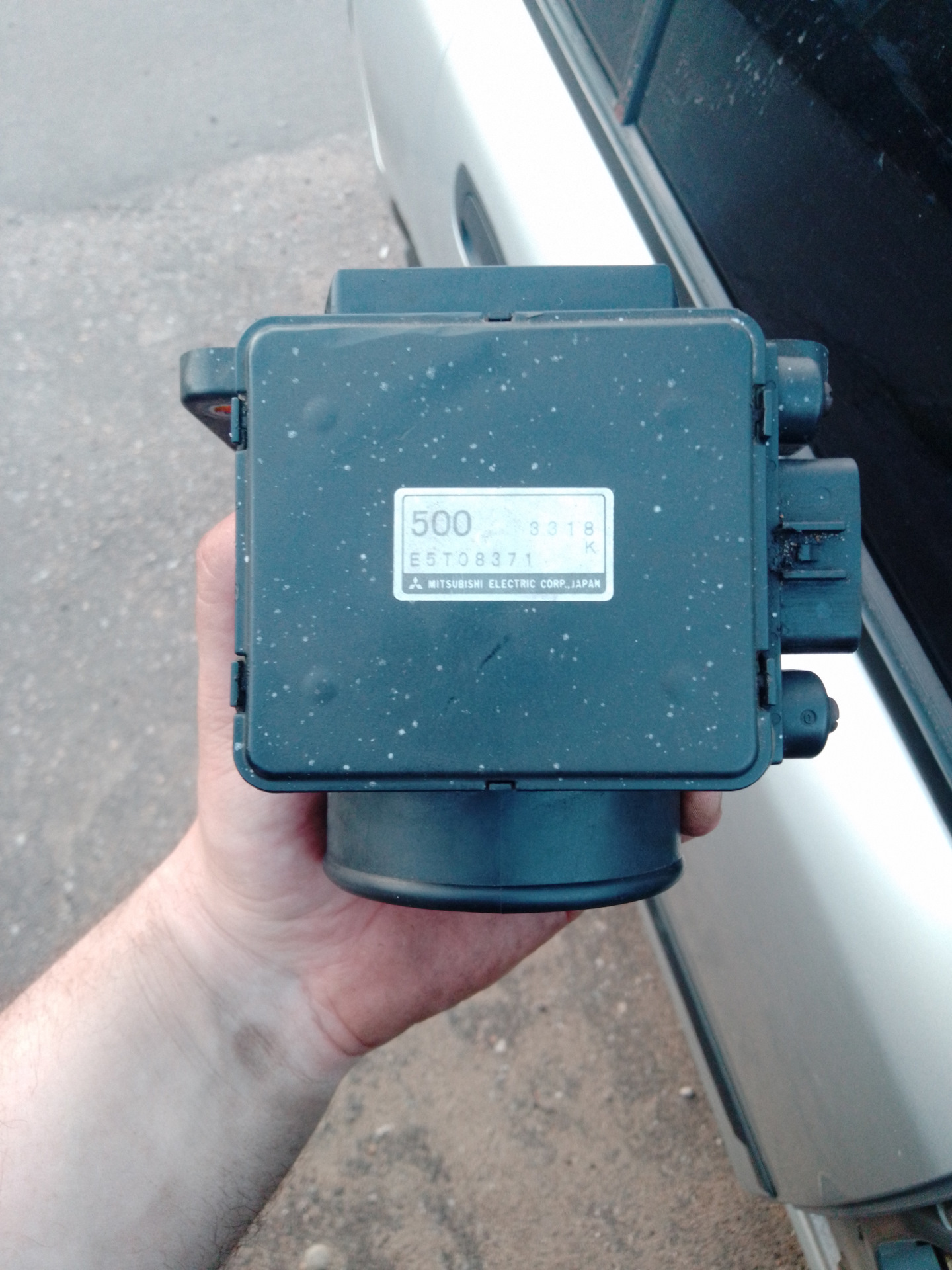 Р 100 ити её… — Mitsubishi Carisma, 1,6 л, 2003 года | электроника | DRIVE2