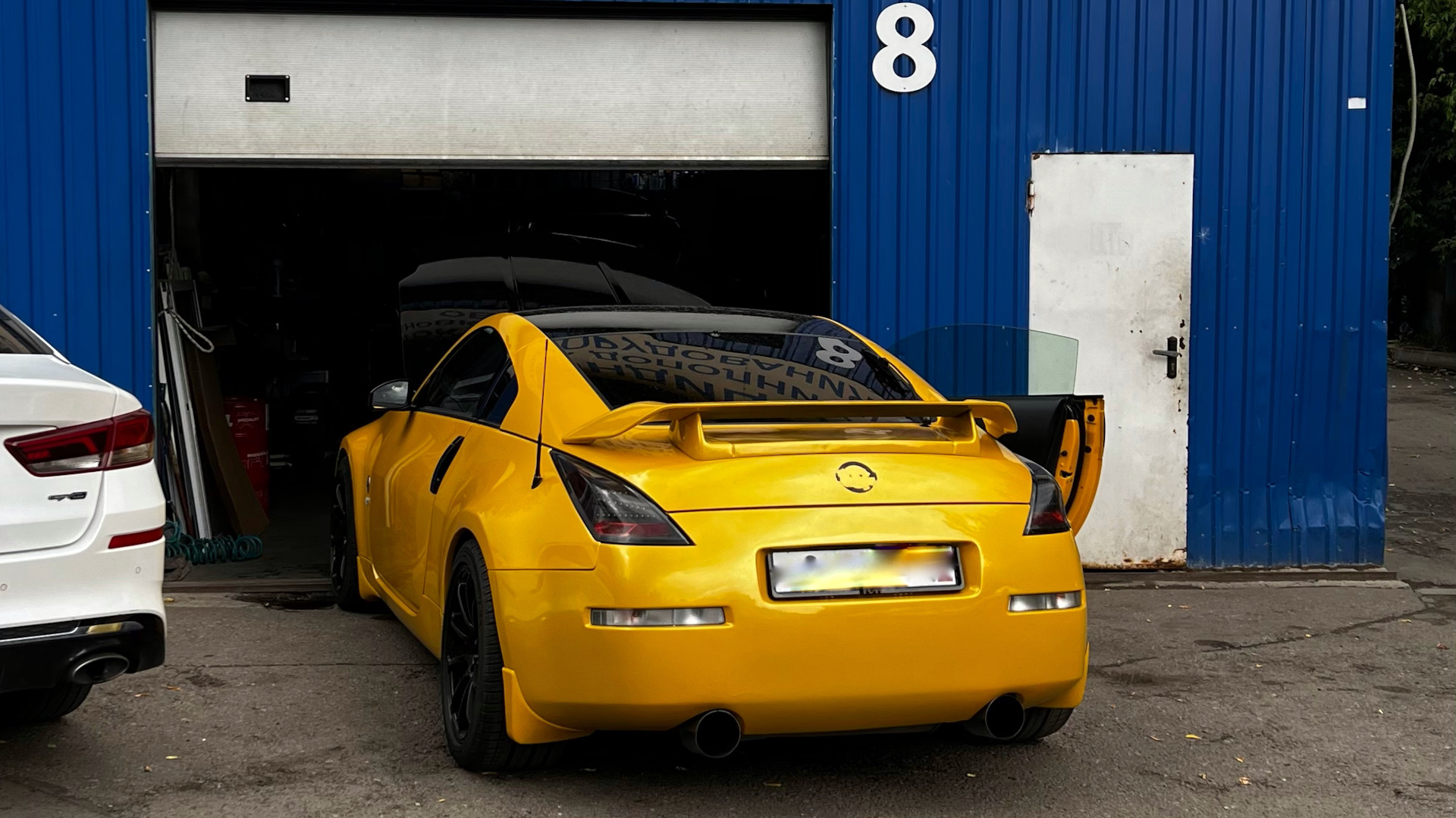 Улица Китайских фонарей • — Nissan Fairlady (Z33), 3,5 л., 2004 года | стайлинг | DRIVE2