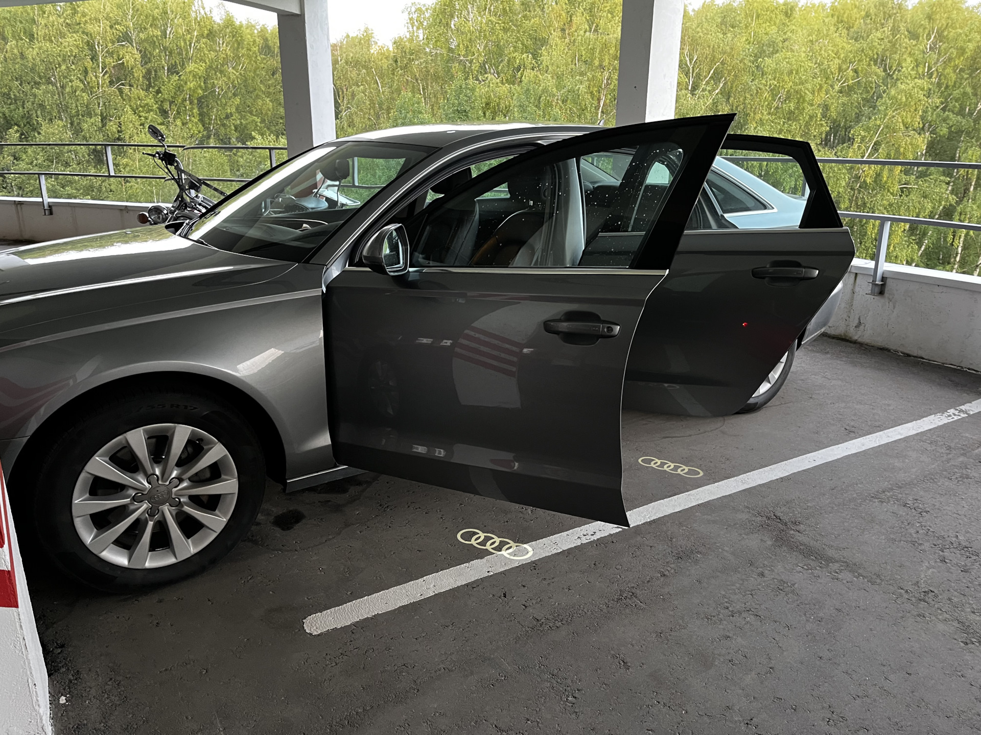 Установка проекции Audi в двери. — Audi A6 (C7), 2 л, 2014 года ...
