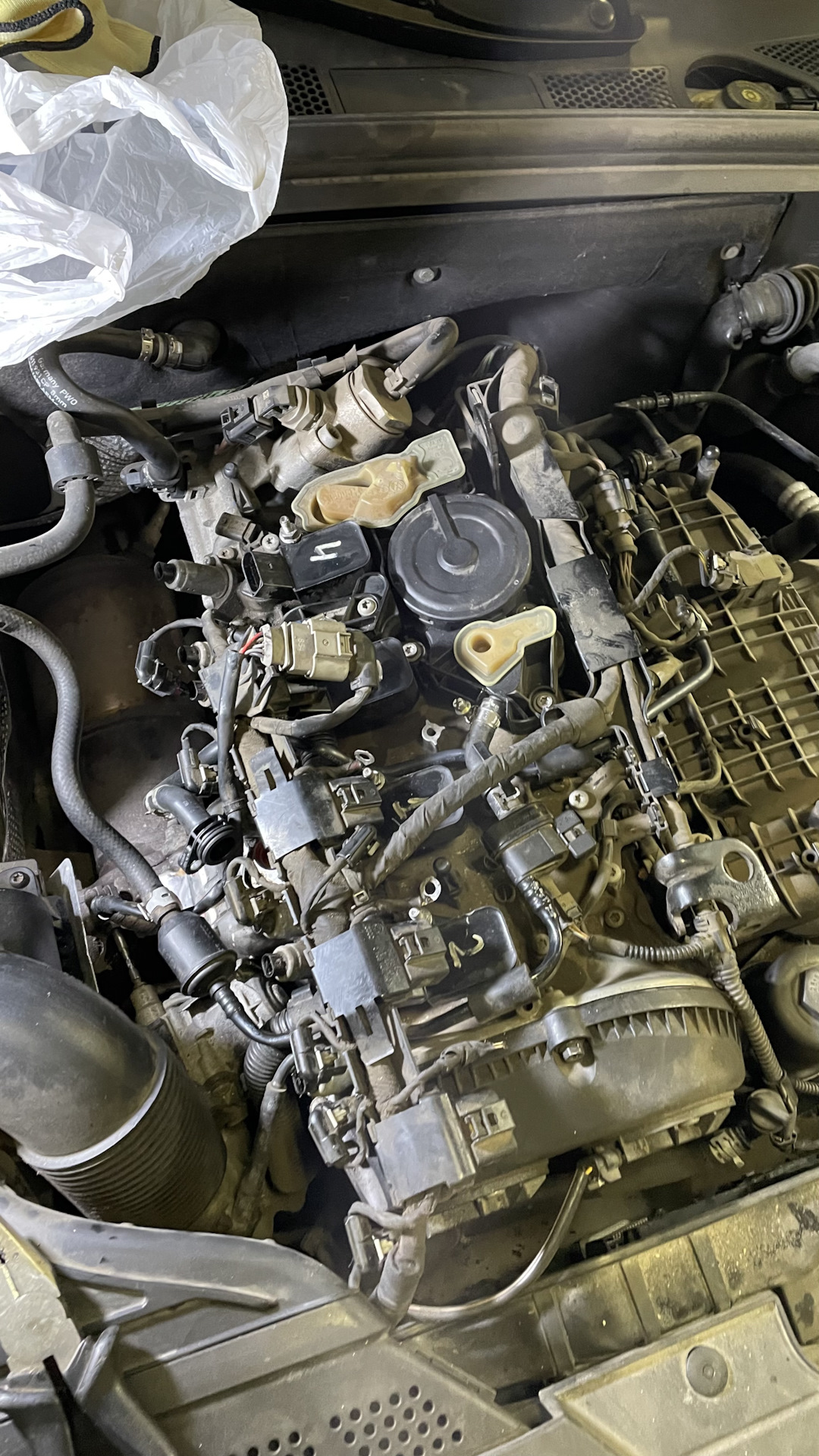 Замена трубок системы охлаждения — Audi A5 (1G), 2 л., 2013 года ...