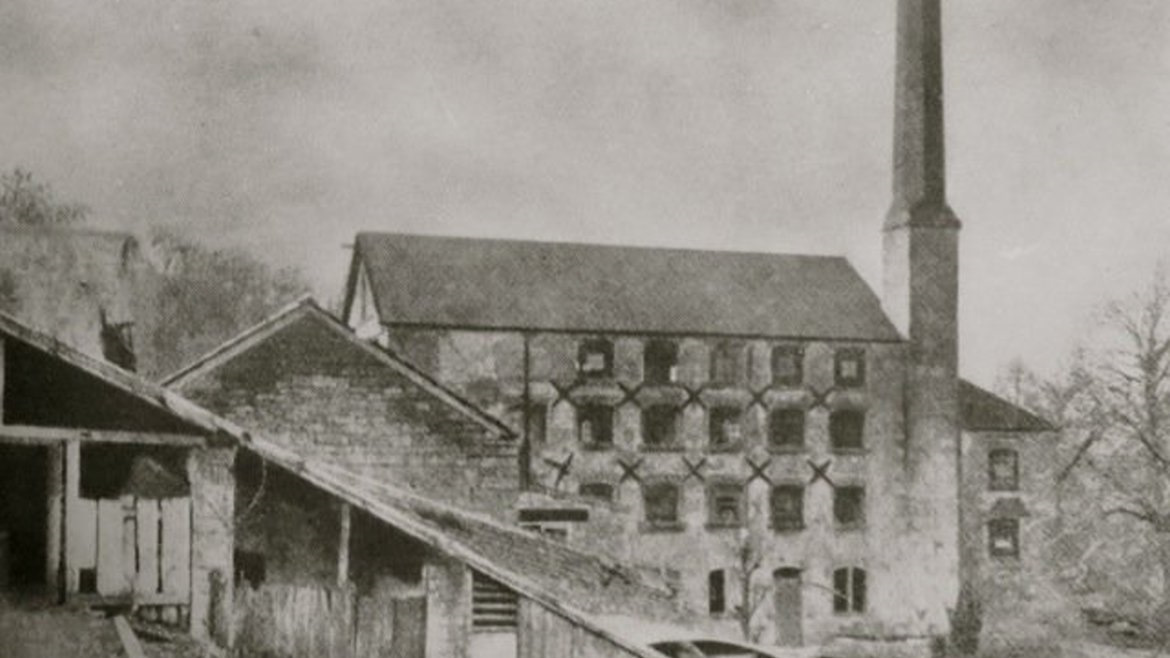 Avon Turbosteel Whitewall. Сколько стоит вечная классика. — Aston ...