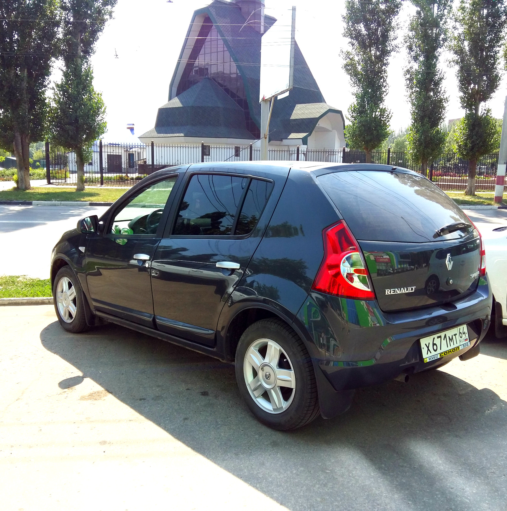 Пробный заезд в соседний город и обратно. — Renault Sandero 1G, 1,6 л ...