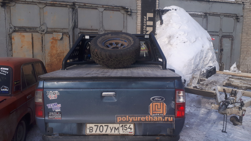 Запаска и фонари заднего хода — Ford Ranger 1g 2 5 л 2005 года