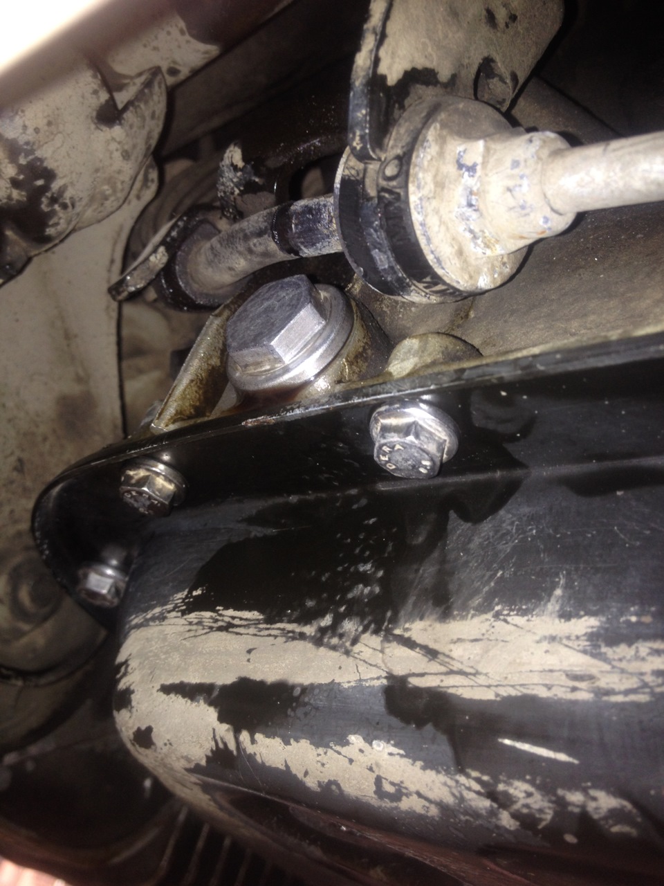 Замена масла в АКПП — BMW X3 (E83), 3 л, 2005 года | визит на сервис ...