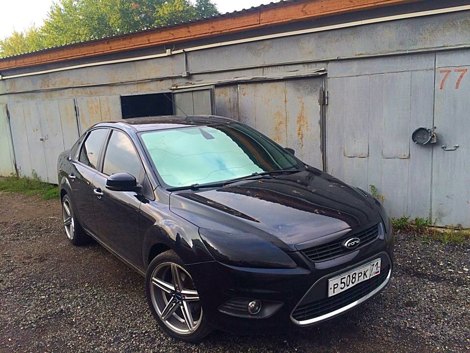 Решил снять задний шильдик — Ford Focus Hatchback II, 2 л, 2008 года ...