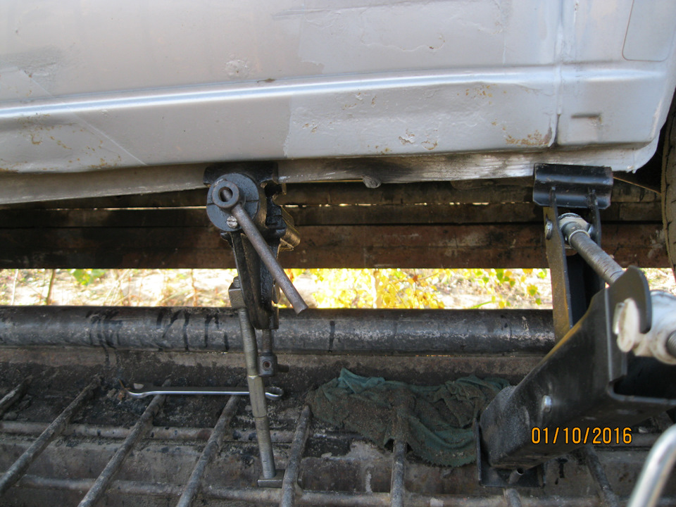 поправляем порог — Volkswagen Transporter T4, 2,5 л, 2002 года ...