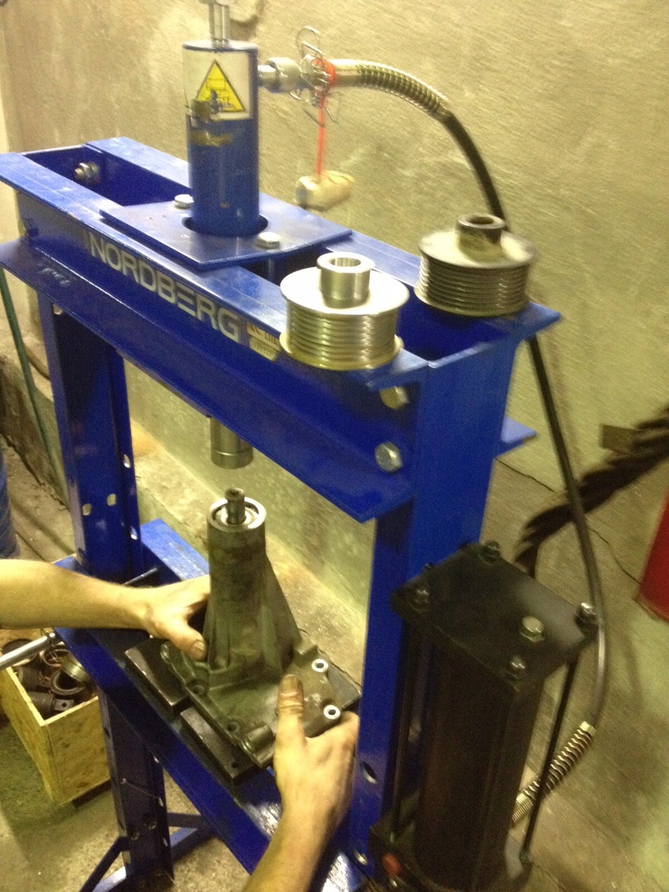 Переборка компрессора Eaton m112 — Land Rover Range Rover Sport (1G), 4 ...