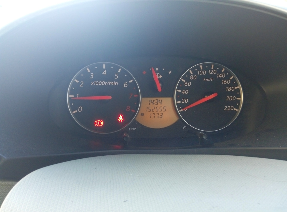 Да будет свет! и тепло. — Nissan March (K12), 1,2 л, 2002 года ...