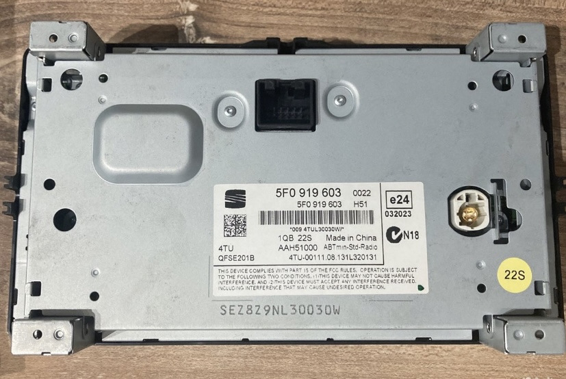 MIB 1 — SEAT Leon (Mk III), 1,2 л, 2013 года | автозвук | DRIVE2