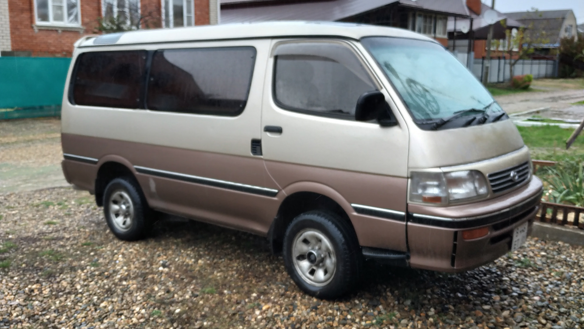 Toyota HiAce (H100) 3.0 дизельный 1994 | на DRIVE2