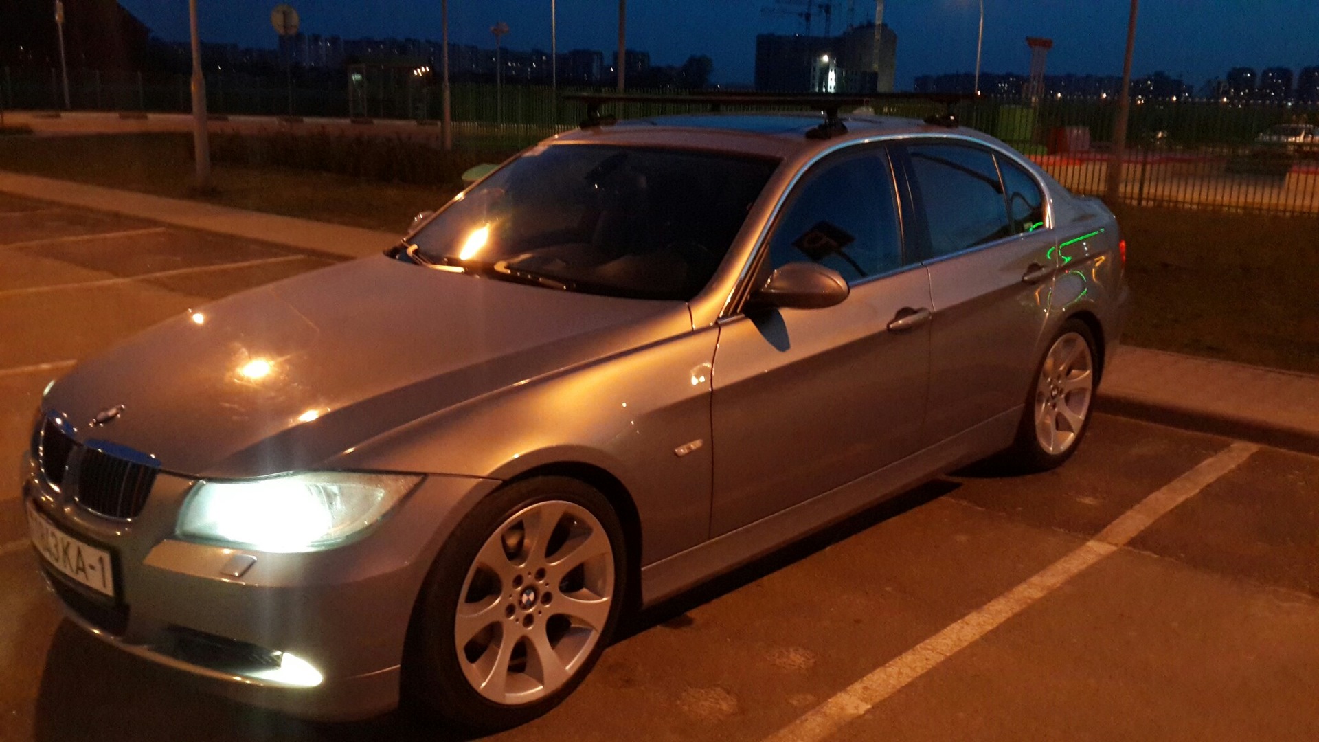 27) Взял в аренду поперечены/ релинги — BMW 3 series (E90), 3 л, 2005 года | аксессуары | DRIVE2