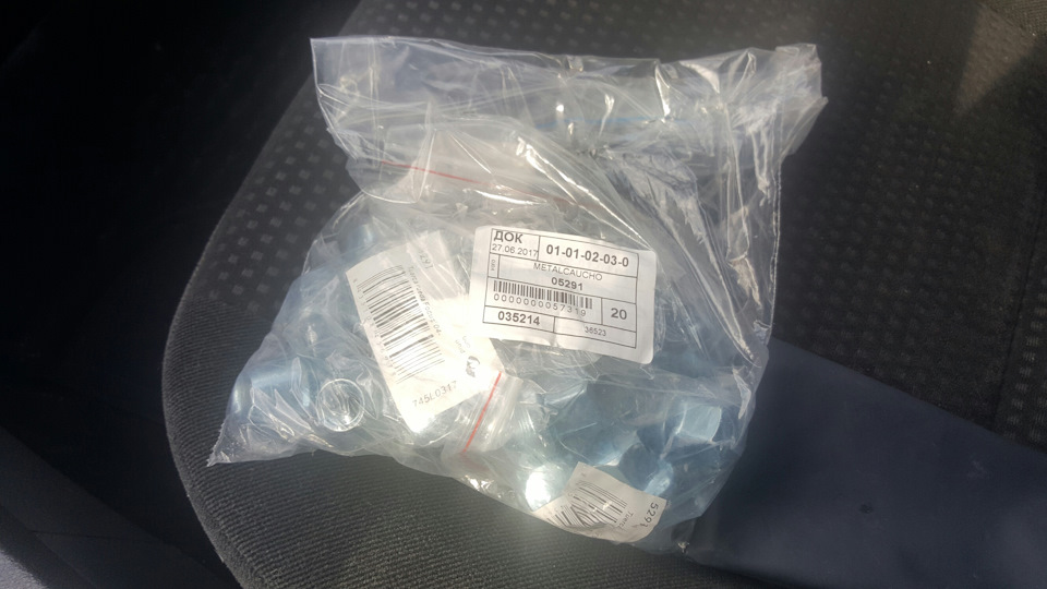 новые гайки — Ford Focus Hatchback II, 1,8 л, 2007 года | аксессуары ...