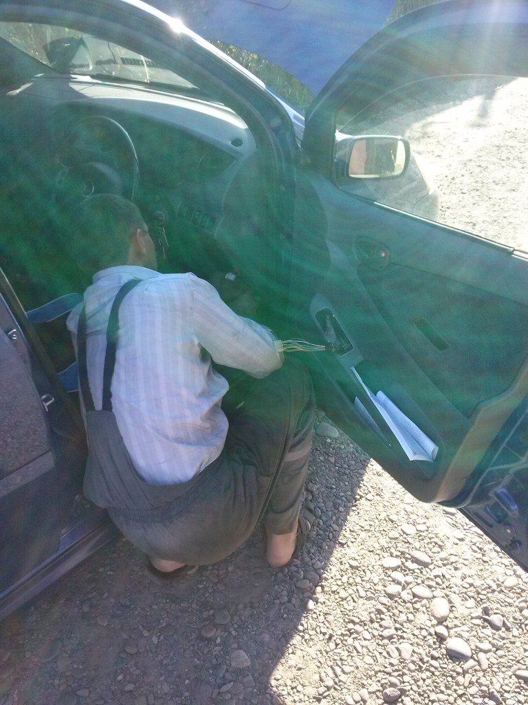 Визит к электрику. — Daihatsu Yrv, 1,3 л, 2000 года | своими руками | DRIVE2