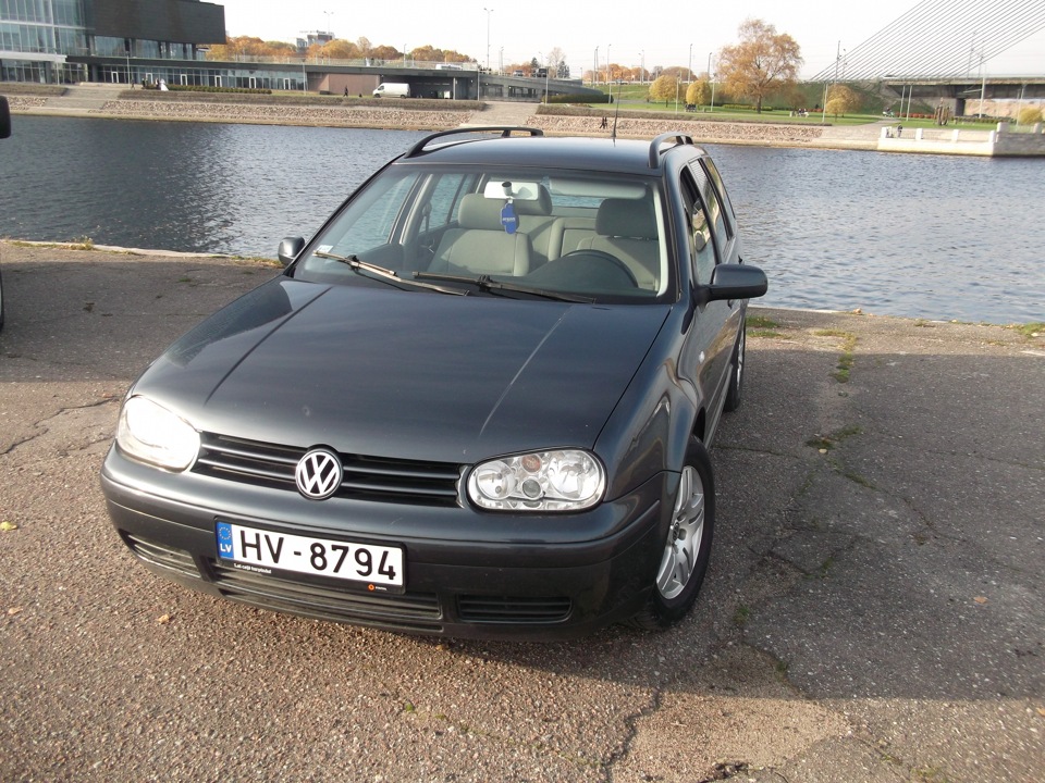 Был на свадьбе фоткал свой сарай — Volkswagen Golf Variant (Mk4), 1,9 л, 2002 года | фотография ...