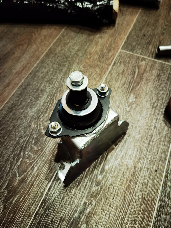 50820SNC043 Rubber assembly, engine side mounting HONDA | Запчасти на ...