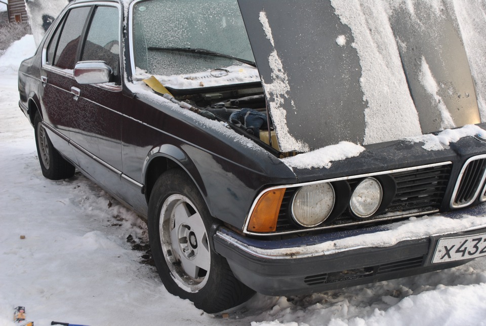 Фотки караблика)) — BMW 7 series (E23), 3,5 л, 1982 года | фотография | DRIVE2
