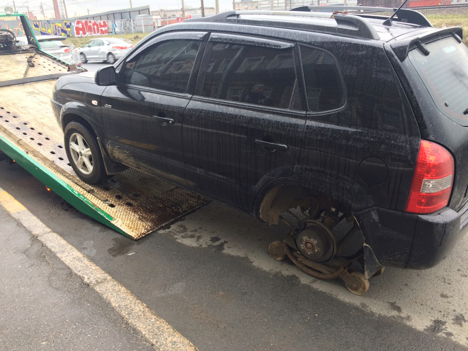 Питер встретил гостей — Hyundai Tucson (JM), 2 л, 2004 года | поломка ...