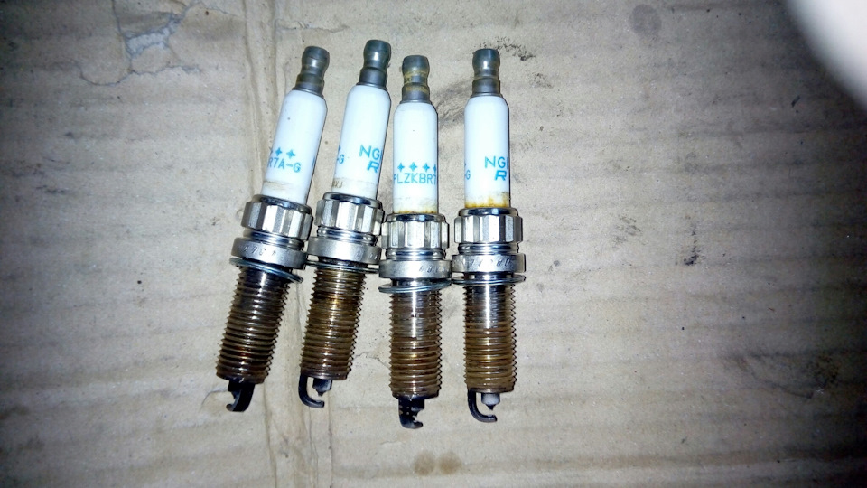 Заменил свечи ngk 5843 на ngk 90223 — Peugeot 308 (1G), 1,6 л, 2011 ...