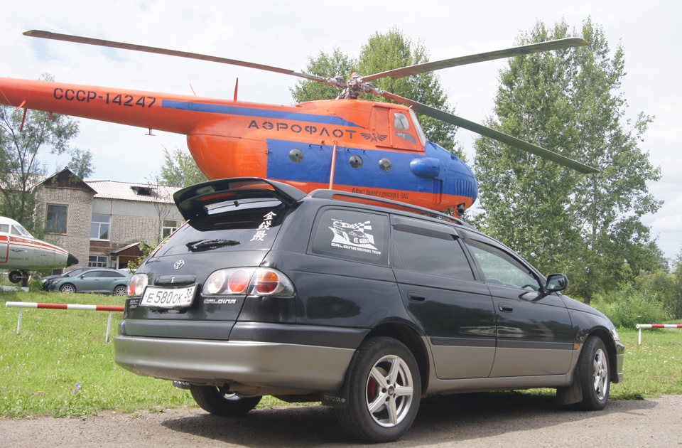 Спойлер Двойной TRD на Калдину установлен! — DRIVE2