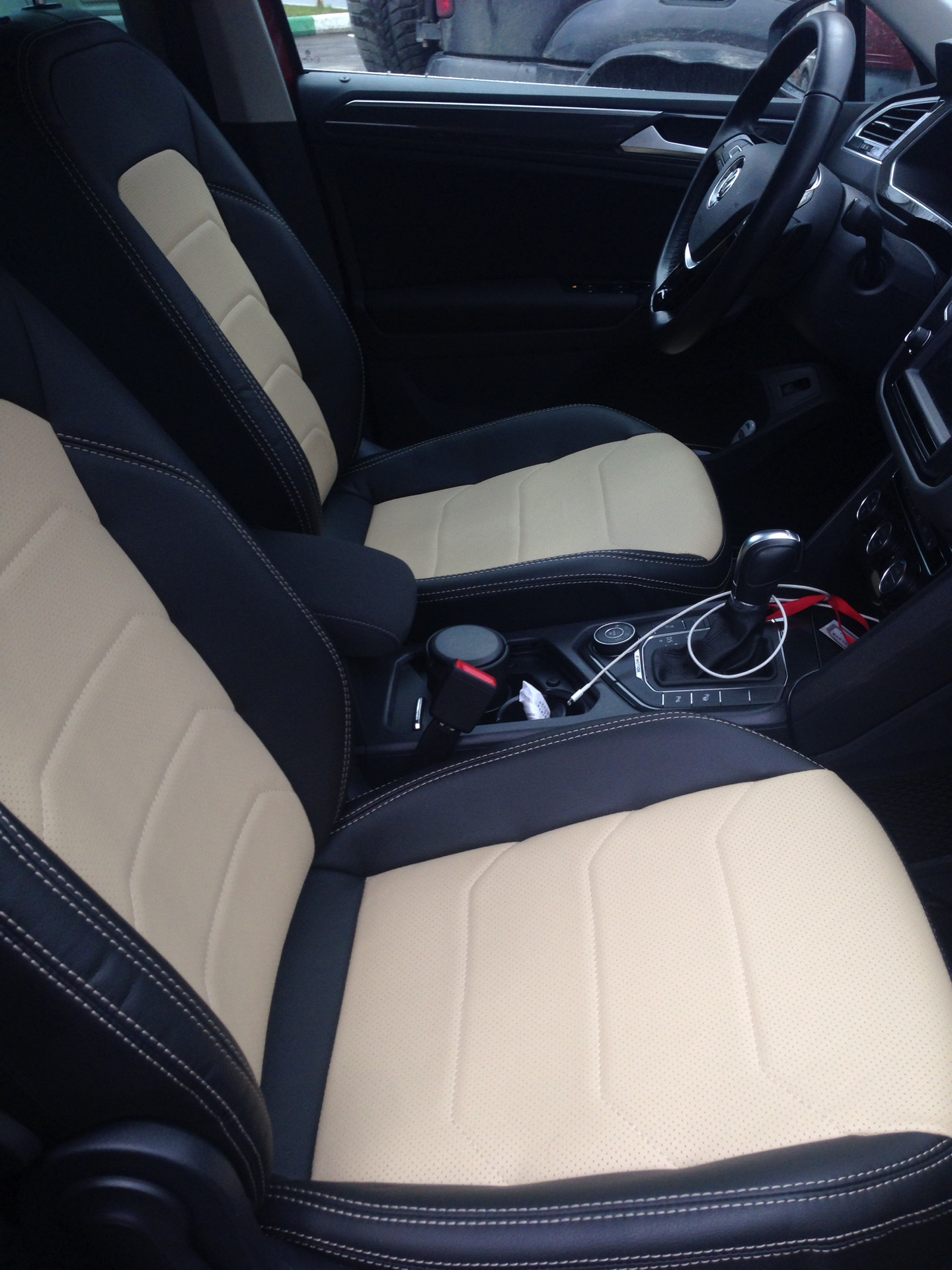 Чехлы от AS-Inter — Volkswagen Tiguan (2G), 2 л, 2017 года | аксессуары ...