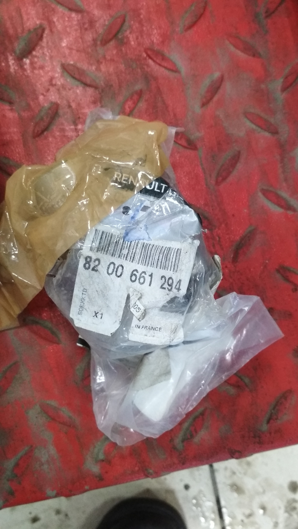 8200661294 Хомут выхлопной трубы RENAULT | Запчасти на DRIVE2