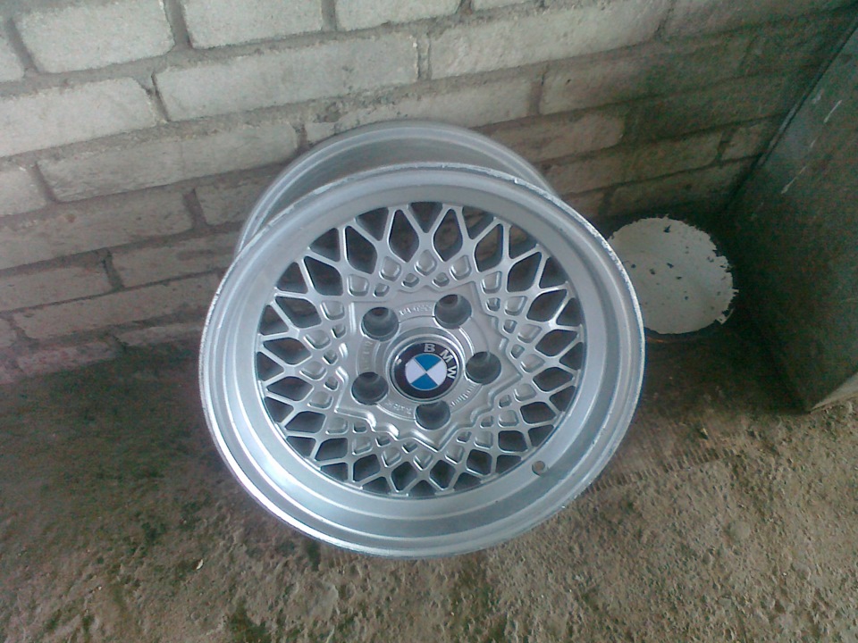 изготовление центральных заглушек для MELBER — BMW 7 series (E23), 3,2 ...
