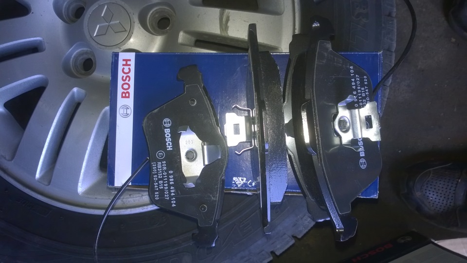 0986494104 Тормозные колодки дисковые (перед.) BOSCH | Запчасти на DRIVE2