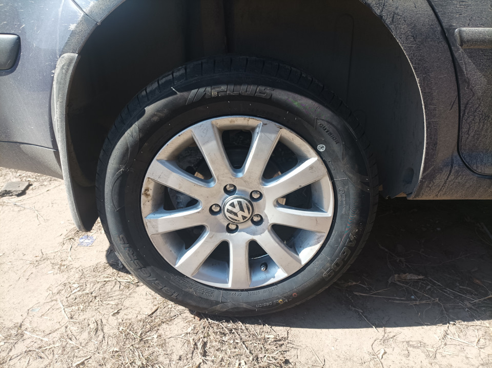 Aplus — Volkswagen Bora (1G), 1,6 л, 1999 года | шины | DRIVE2