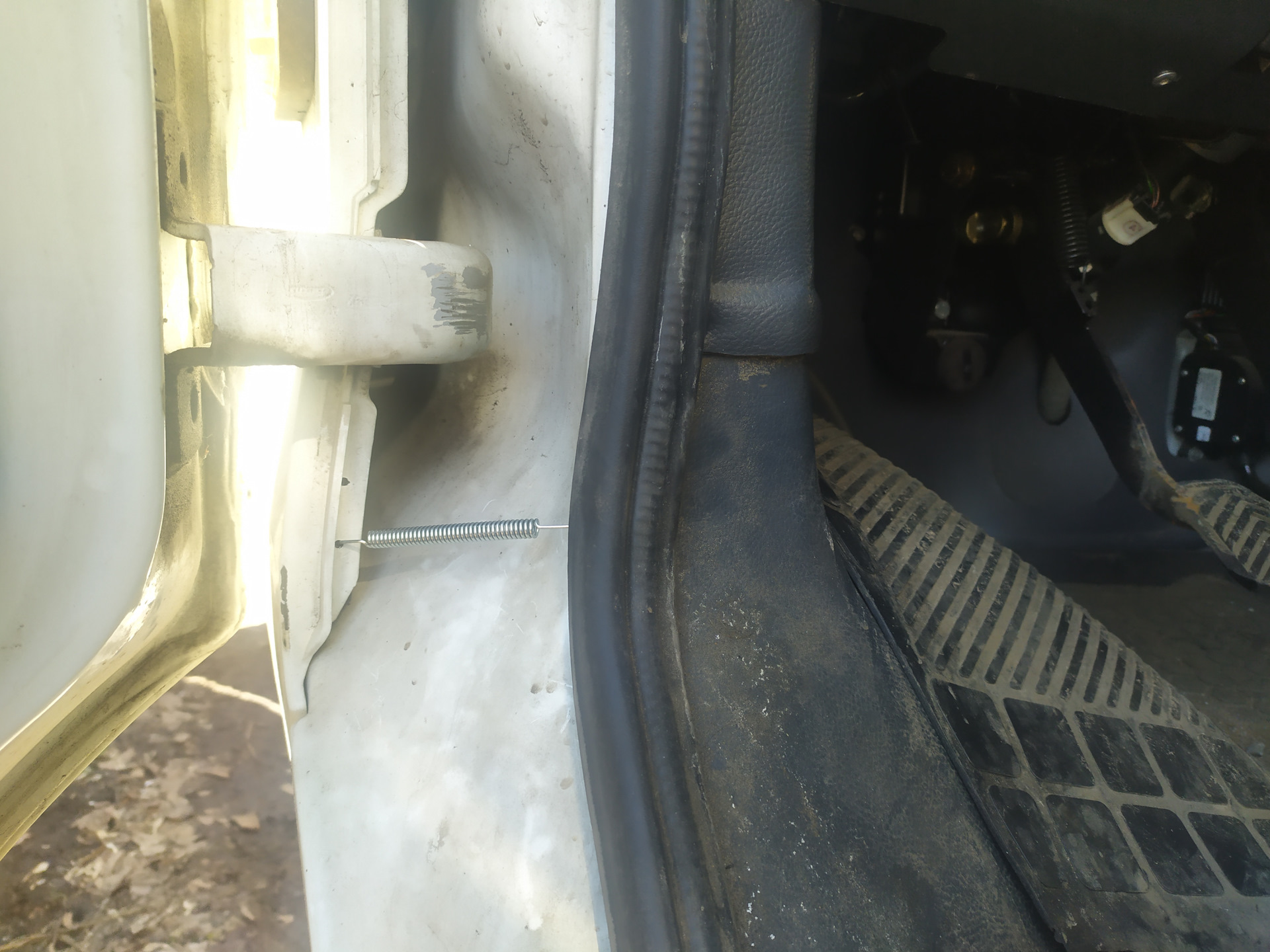 Колхоз-тюнинг или доработка крепления крыла. — ГАЗ Газель Next, 2,8 л ...