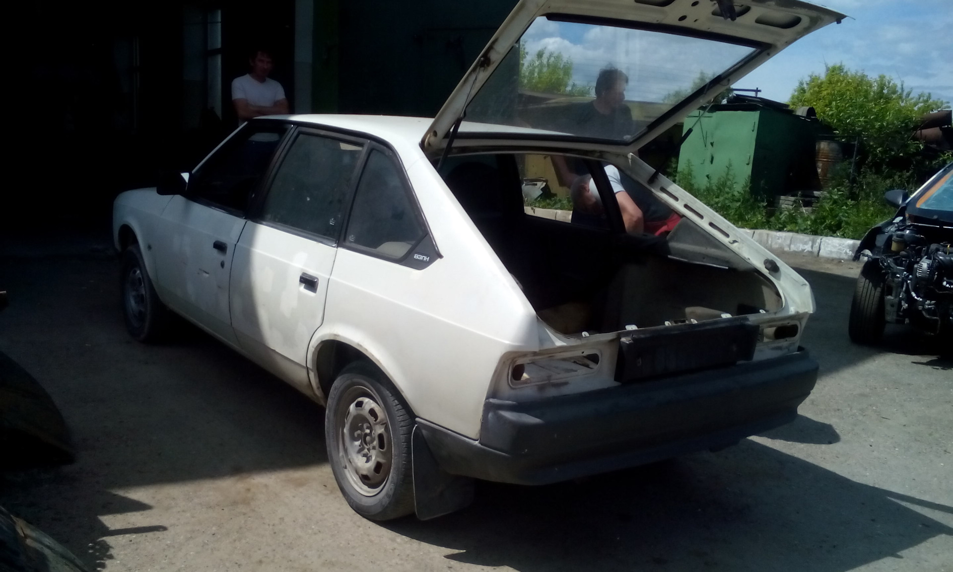 Начало ремонта, проводим кузов в порядок. — Москвич 2141, 1,5 л, 1992 ...