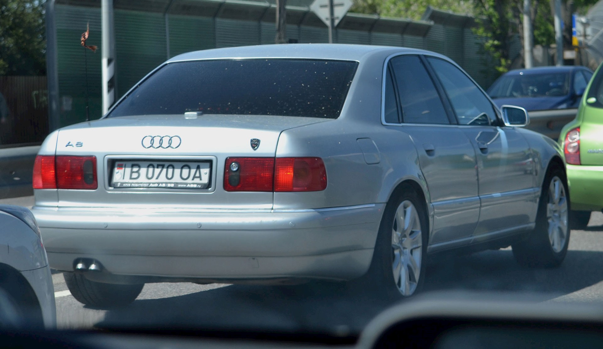 Шпионские фото — Audi A8 (D2), 3,3 л, 2001 года | фотография | DRIVE2