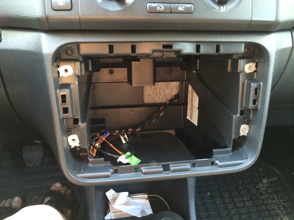 Установил RCD 320=))) — Skoda Fabia Mk2, 1,2 л, 2014 года | электроника ...