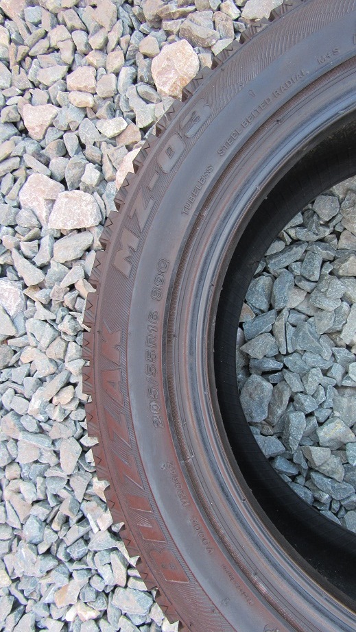 Японская зимняя резина ( липучка). Brigestone MZ-03 205/55 R16 ...