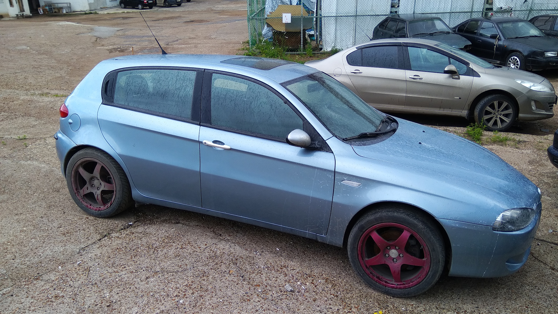 Alfa Romeo 147 2.0 бензиновый 2001 | 2.0 selespeed 5D на DRIVE2