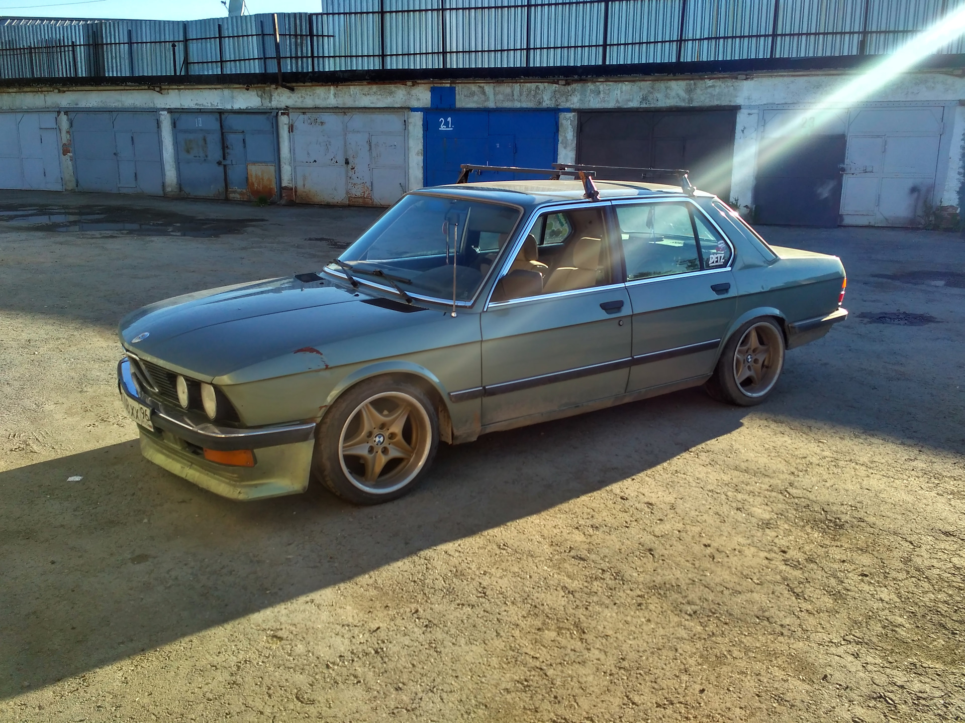 Глава 7. Часть 4. Путь к гонке — BMW 5 series (E28), 3,5 л, 1985 года | аксессуары | DRIVE2