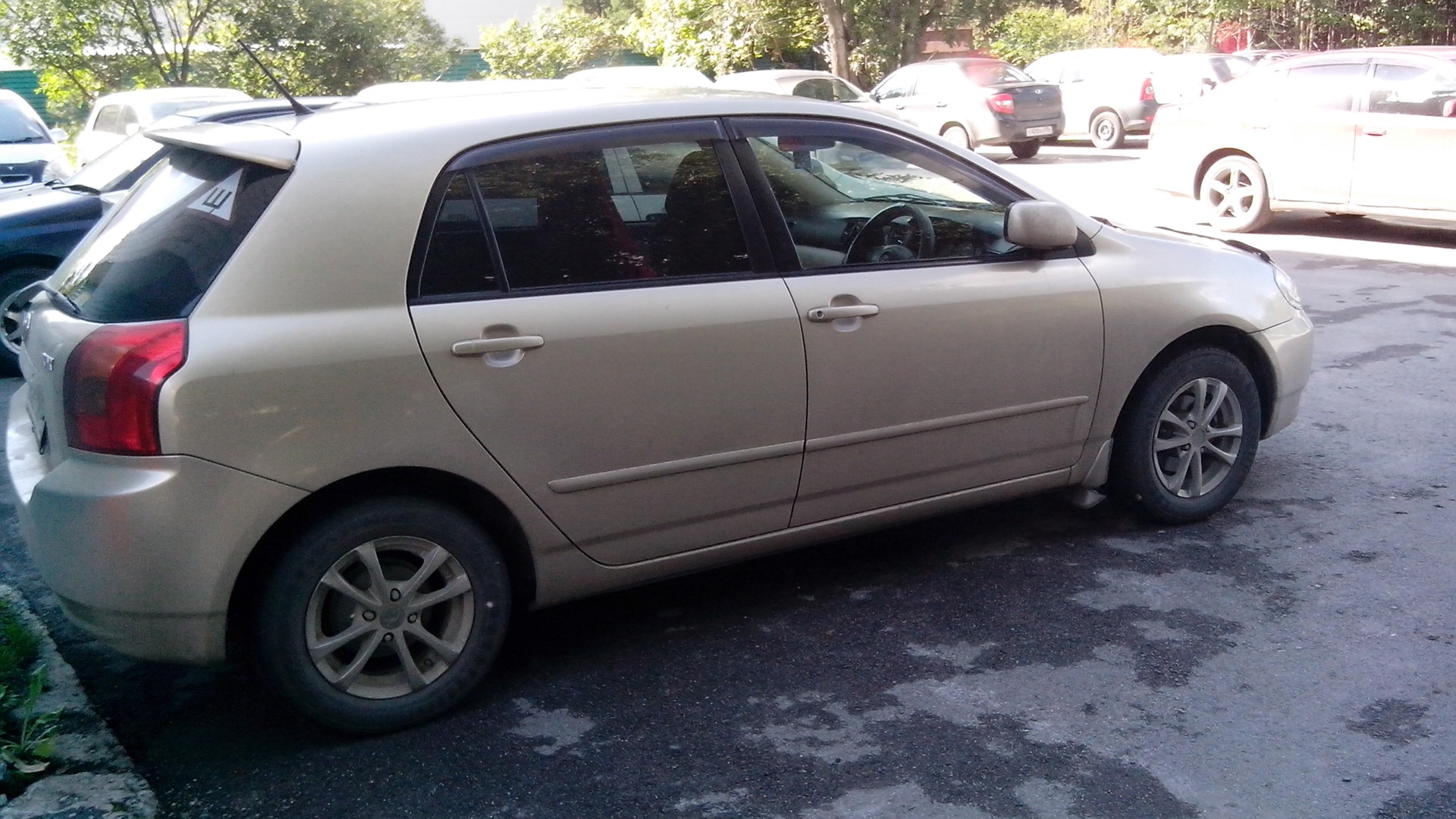 Toyota Corolla RunX 1.5 бензиновый 2001 | на DRIVE2