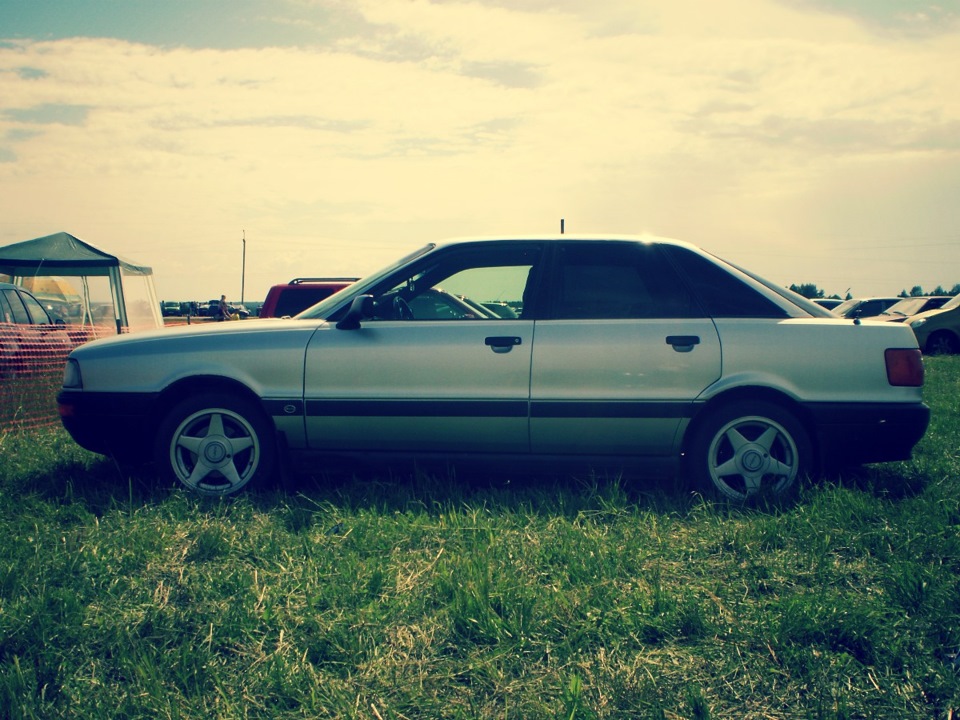 AZEV A R15 7J ET35 + YOKOHAMA A.Drive 195/50 — Audi 80 (B3), 1,8 л ...