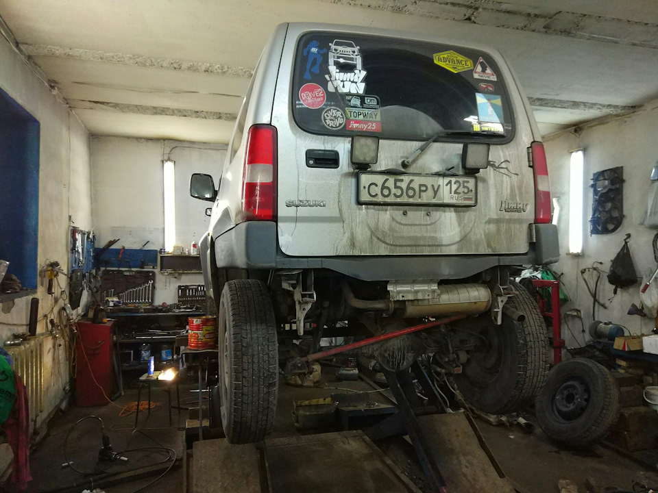 Обслуживание переднего моста — Suzuki Jimny (1G), 1,3 л, 1998 года ...