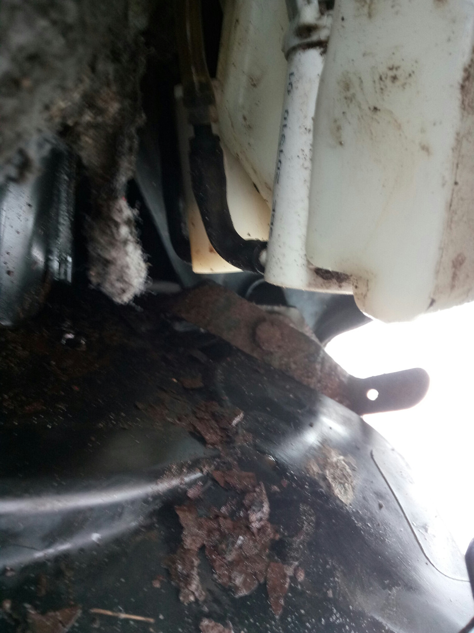 Омыватель лобового стекла — Chery Tiggo, 1,6 л, 2013 года | своими ...