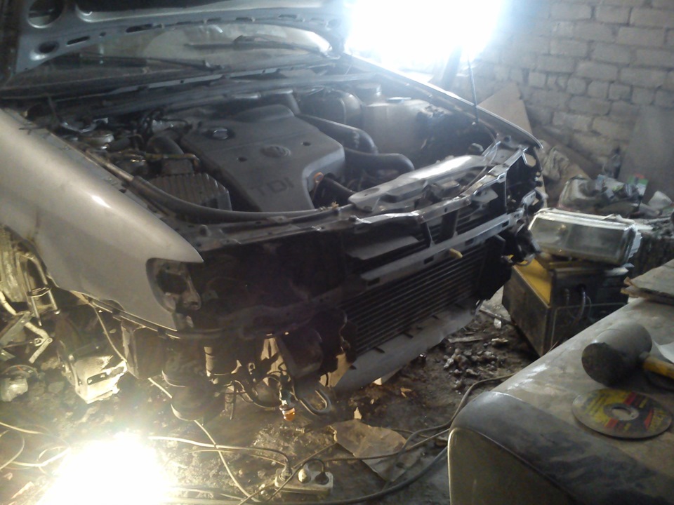 Маленькие неприятности по кузову — Volkswagen Passat B4 1 9 л 1997