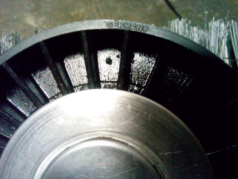 Обводной и натяжной ролики — Volkswagen Transporter T4, 2,5 л, 1997 ...