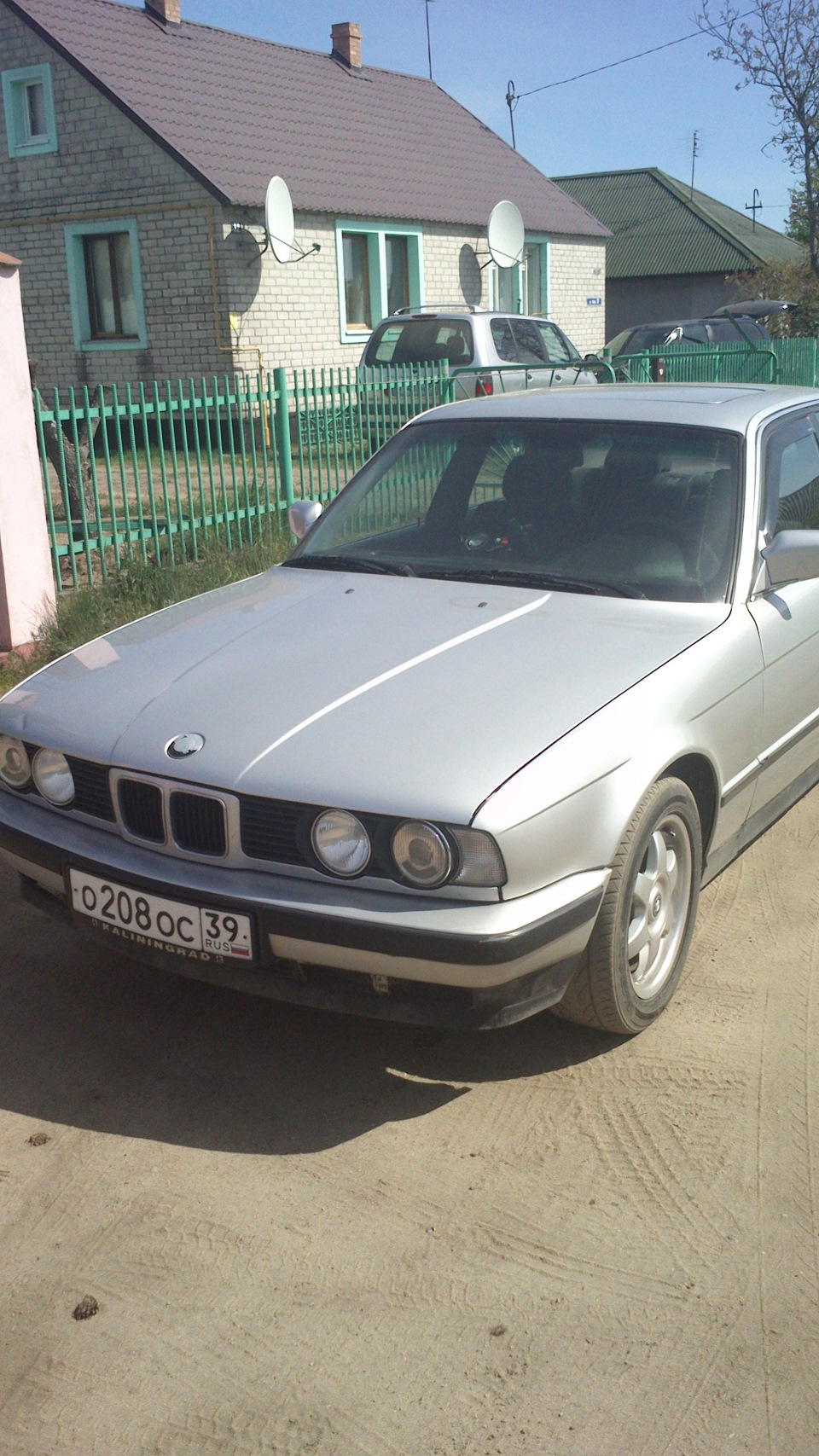 BMW E34 — Mercedes-Benz W123, 2 л, 1980 года | покатушки | DRIVE2