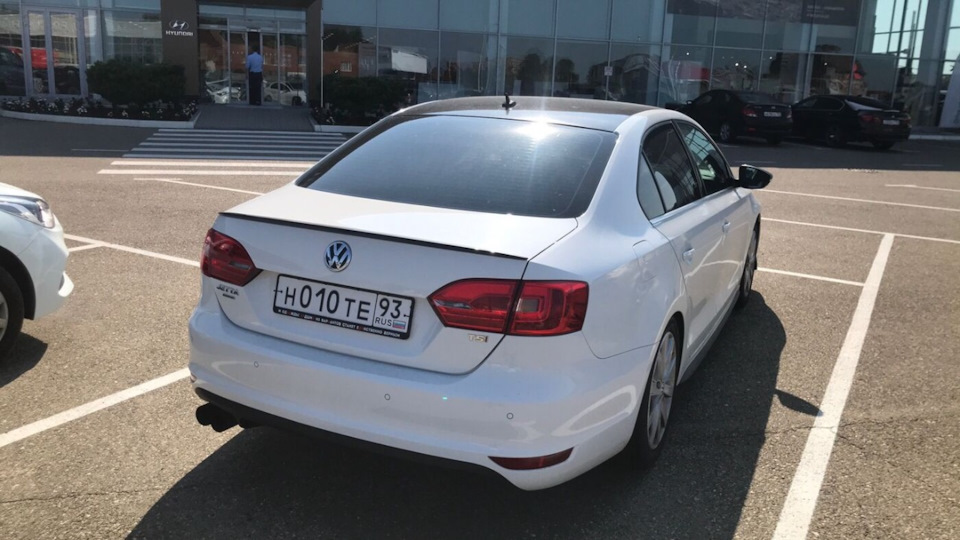 Сплитер на передний бампер и конечно задний — Volkswagen Jetta VI, 1,4 ...