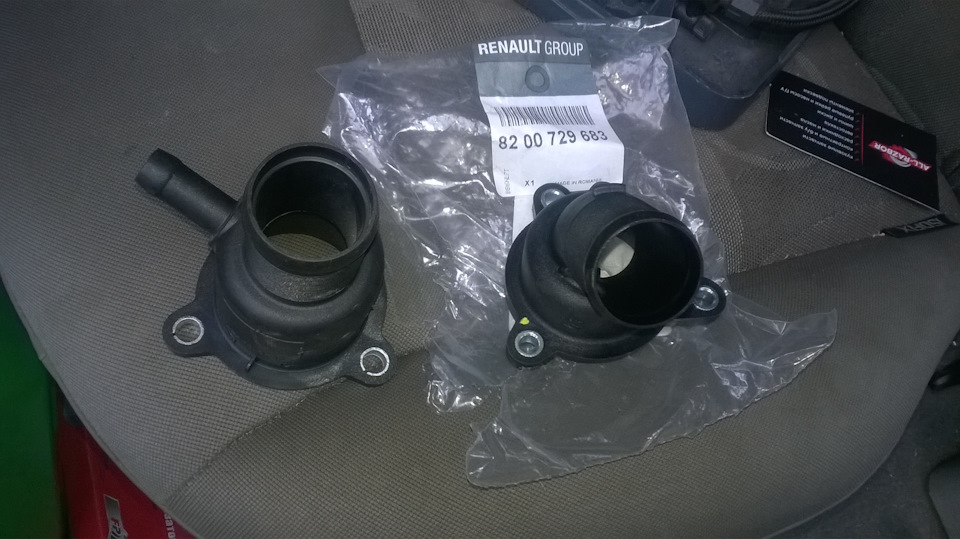 8200729683 Корпус термостата (плас) RENAULT | Запчасти на DRIVE2